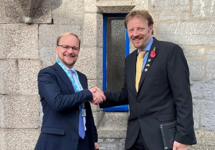 Derek Thomas MP meets with staff in Cornwall to discuss accessible ...